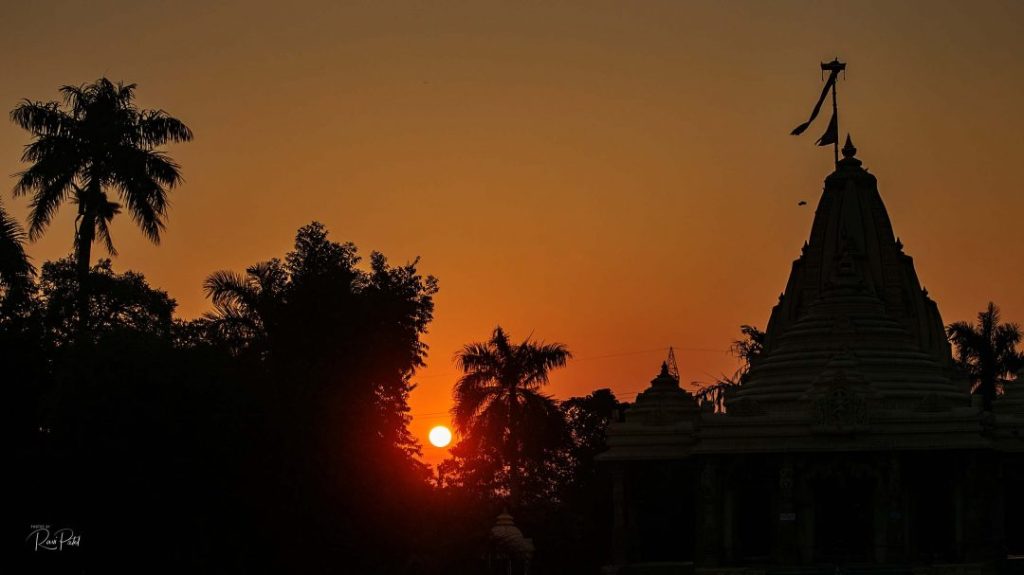 Temples in India - Sunset Silhouettes - Photos by Ravi